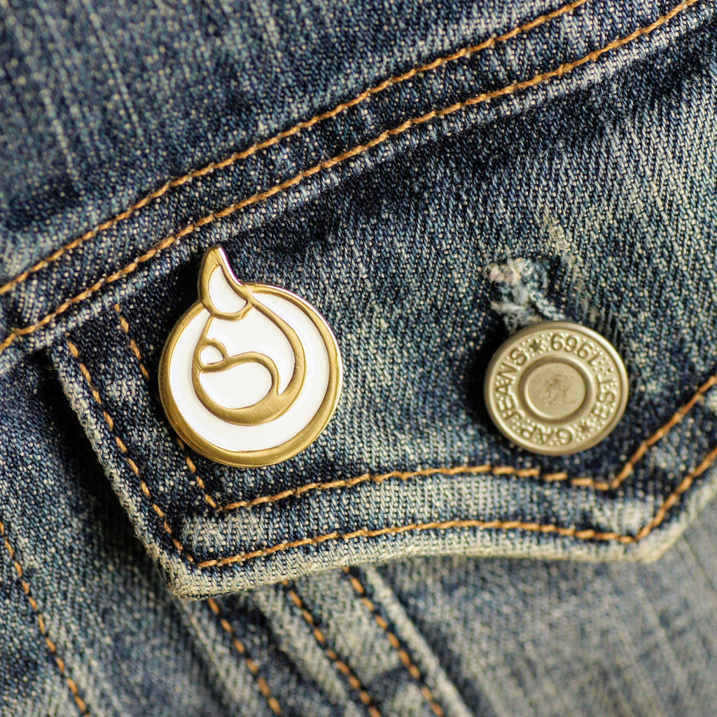 Breastfeeding Pin – Honor Mama