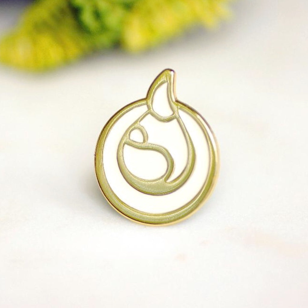 Breastfeeding Pin – Honor Mama